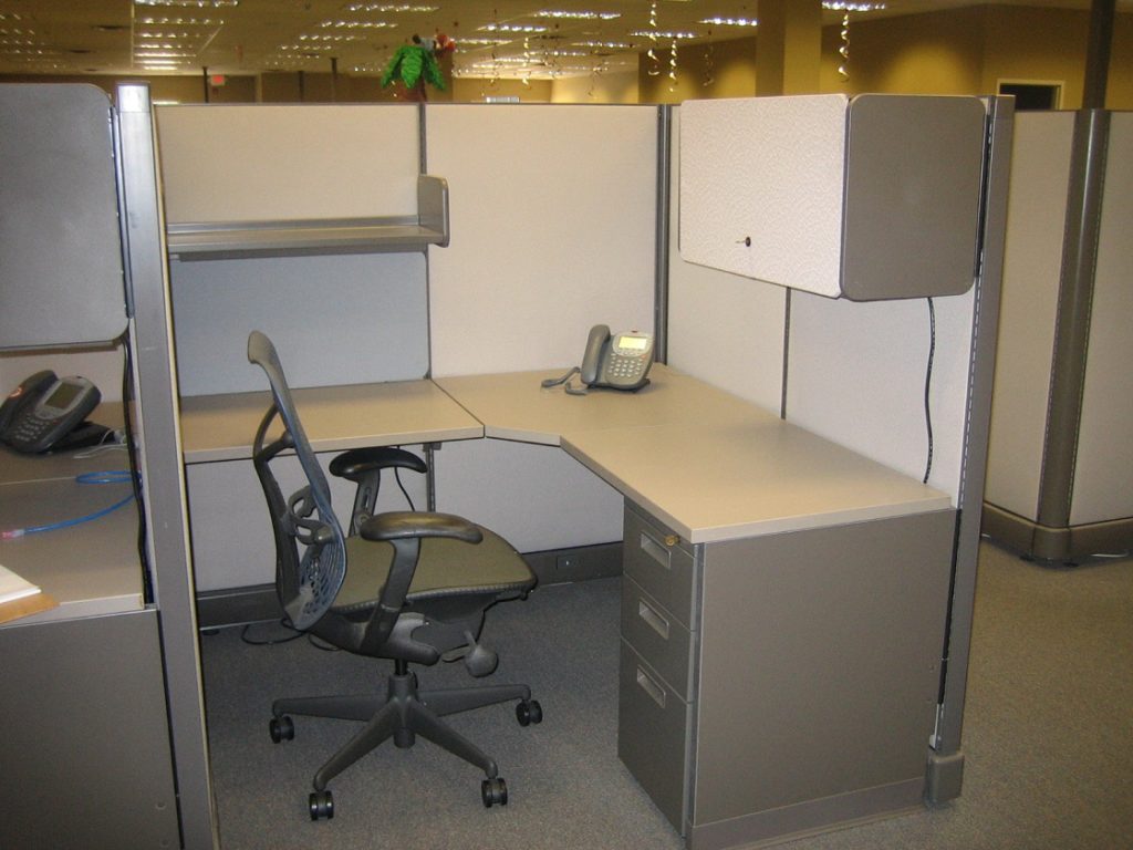 Herman Miller A02 5×5, 62 high | Integrity Wholesale Furniture